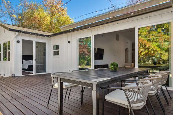 Brand New!! Spacious And Pristine Newly Remodeled 4-bedroom Home In Glen Ellen. - Petaluma, CA