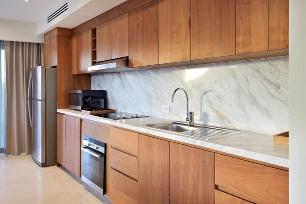 Sunset Suite - 2 Br City View Suite - Cabo San Lucas