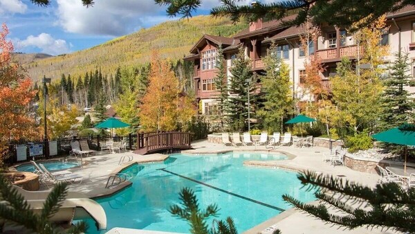 4 Bdr Swiss Chalet In Solitude, 5 Min To Lifts - Snowbird, UT