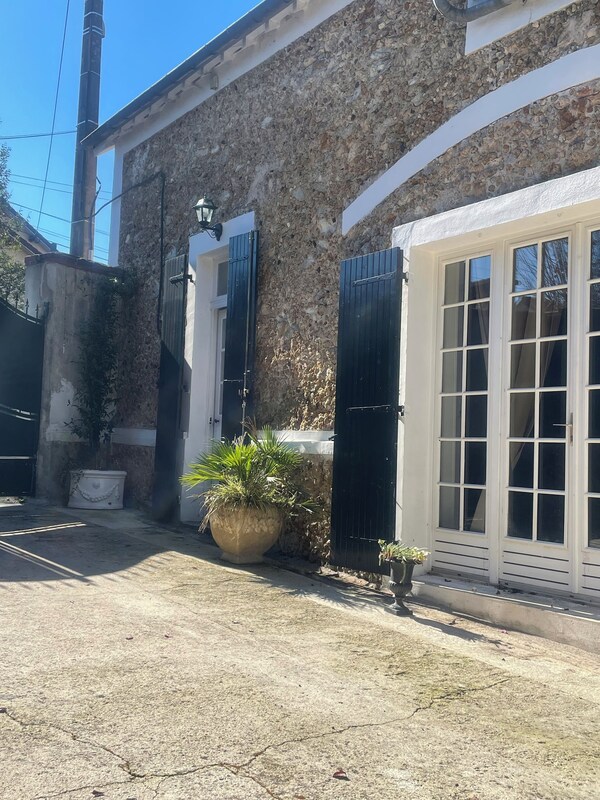 Charming 3-bedroom Cottage With Wifi Near Disneyland, Paris And Reims - La Ferté-sous-Jouarre