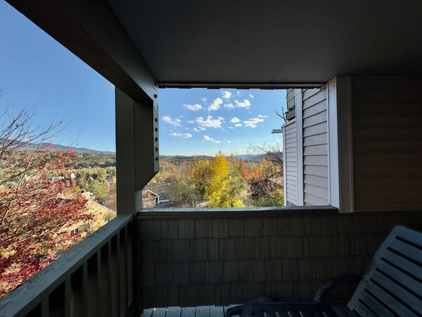 Cozy 2-bedroom Condo With Wifi, Pool, Fitness Room In Charming Stowe - Stowe, VT