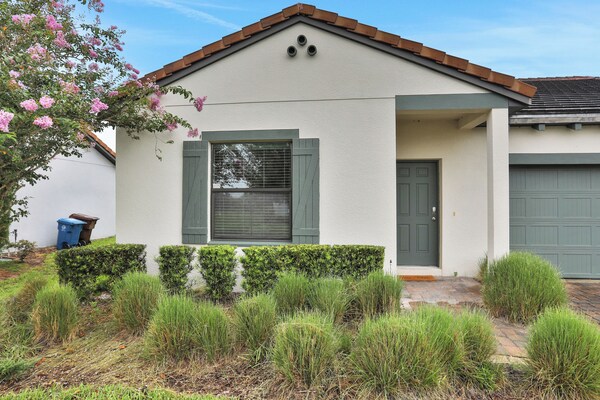 163kb - Balmoral Resort, A Spacious 4-bedroom Retreat Perfect For Families - Winter Haven, FL