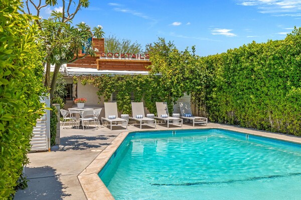 Charming Cottage With Wifi And Ac In Peaceful Palm Springs - Palm Springs, CA