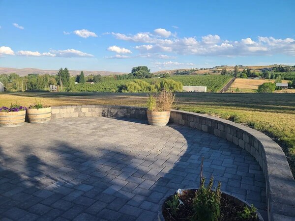 Vineyard View "Taste Of Tuscany", Incredible 220 Degree View, In Wine Country! - Yakima, WA