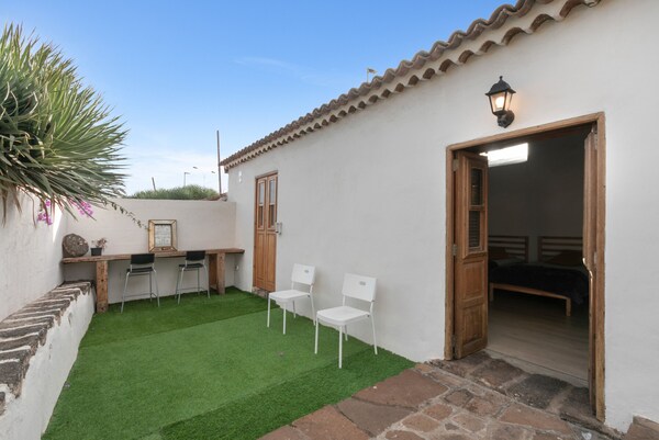 Holiday Home 'Casa Canaria Finca Real' With Private Garden, Balcony And Wi-fi - Tenerife