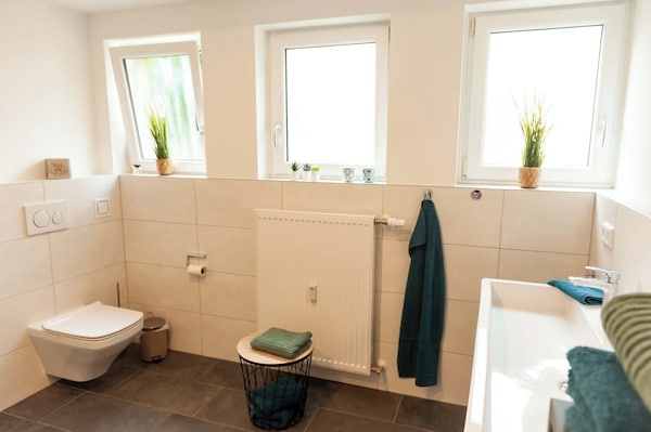 Apartment With Modern Furnishings - Bad Neustadt an der Saale