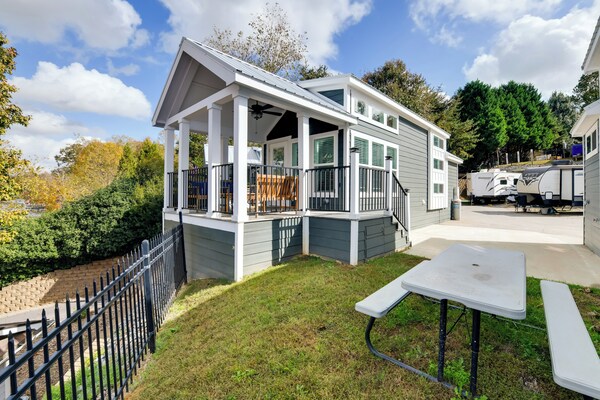 < 1 Mi To Marina: Lake Norman Home W/ Pool Access! - Denver, NC