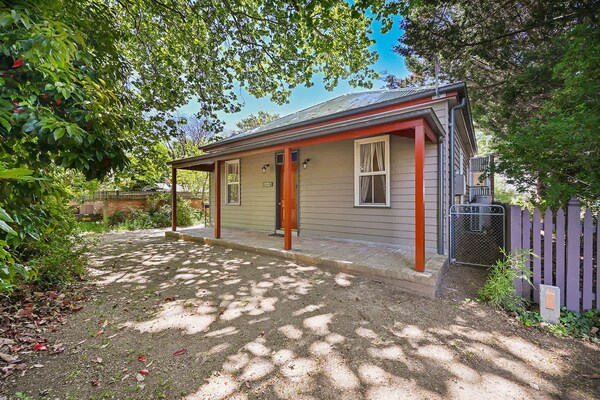 Greenwood Cottage - Close To Cbd, Leafy Backyard - Bathurst