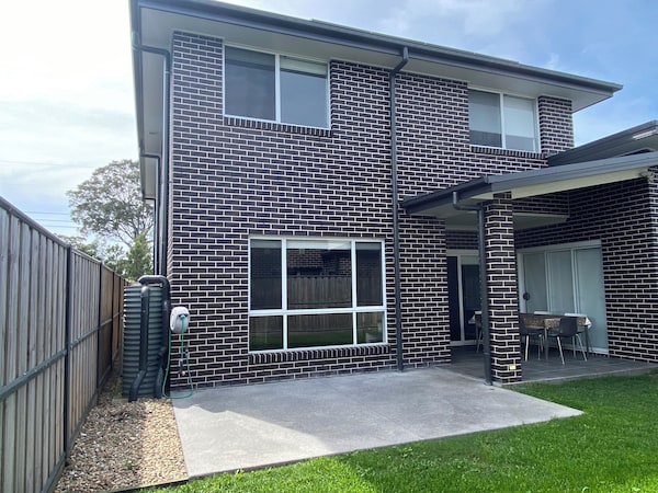 Luxury 7-bedroom Home Sleeps 16 Guests. - Camden