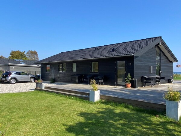 "Viveke" - 10m From The Sea By Interhome - 콜링