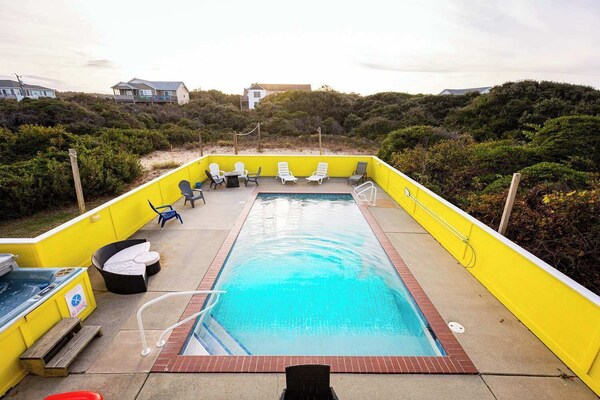 Semi Ocean Front Luxury Home, Pool, Spa, Game Room - Duck, NC