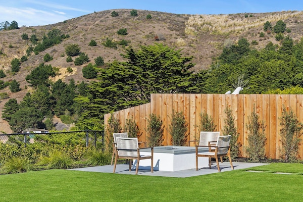 Luxurious Private Coastal Home  Hot Tub & Ocean Views Near San Francisco - Daly City, CA