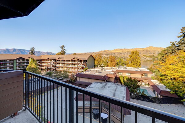Walk To The Lake: Chelan Condo W/ Mtn Views! - Daroga State Park, Orondo