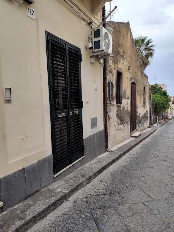 The House On Marzulli Street - Acireale
