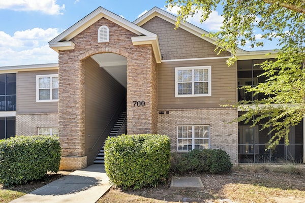 Tranquil 2-bedroom Condo In Charming Foley Close To Beaches, Owa And Ballfields! - Foley, AL