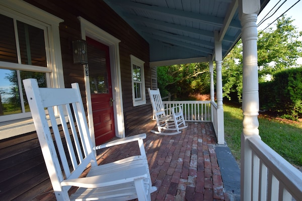 Charming 3-bedroom Cottage With Ac And Wifi In Fantastic Cape May - Cape May Point State Park, Cape May Point
