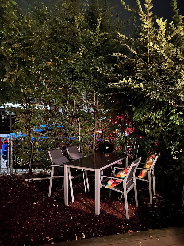 Luxus Appartement Mit Wohnküche, Garten & Terrasse - Fürth