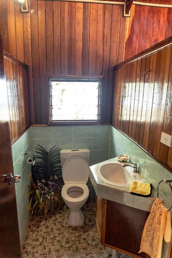 The One Resort In Solomon Islands For Peaceful, Relaxing Vacations. Leleana! - Solomon Islands