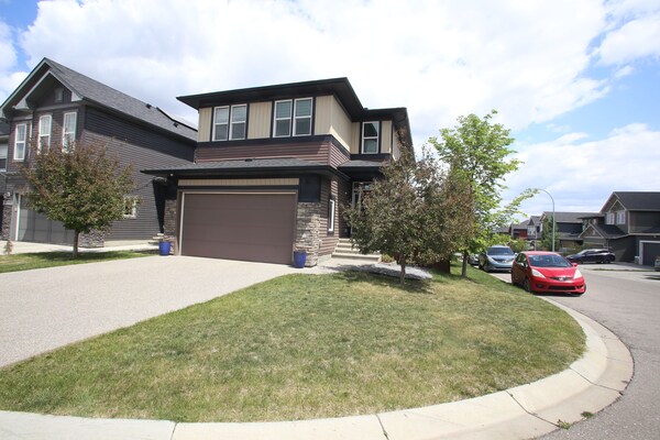 4br Cozy Home In Evanston - Calgary