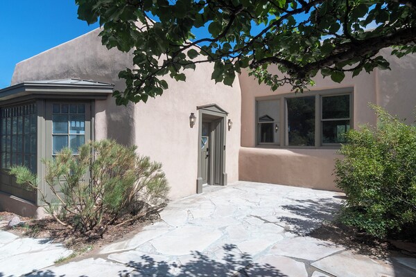 Sunset Mountain Ranch- Luxury Retreat With Private Casita & Epic Views - Santa Fe, NM