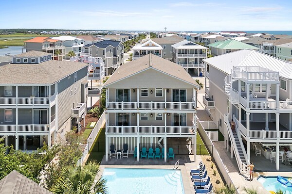 Turtle By The Sea Is A Stunning 5 Bedroom, 5 Full Bathroom And 1 Half Bathroom Room With A Private Pool And Elevator And Is Part Of The Exclusive Resort At Oib - Holden Beach, NC