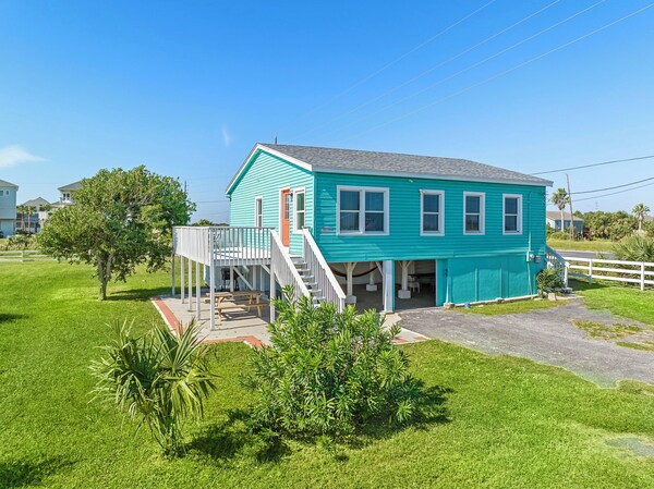 Close To Beach And Town - Family Friendly Games - Galveston Island, TX