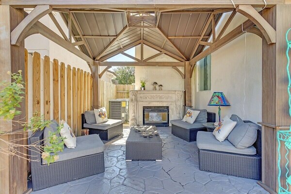 Luxury Mansion Pool/jacuzzi/near Beach & Airport, Ac And Wifi. - Caribe
