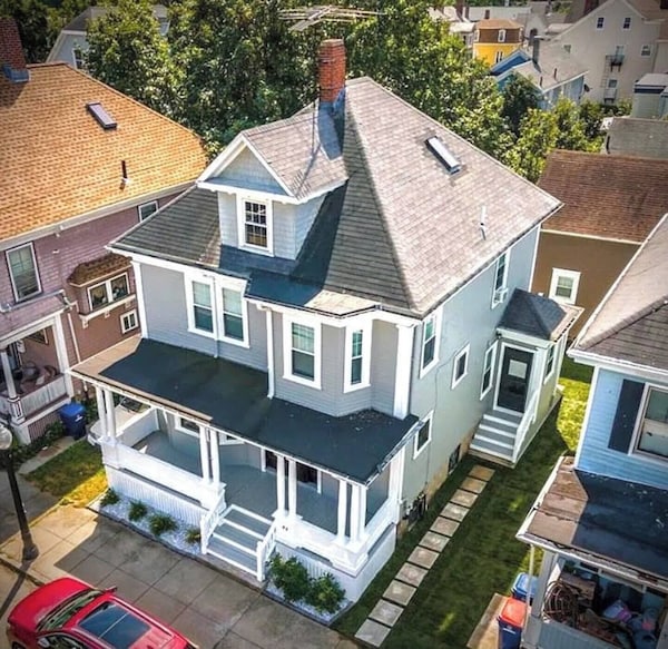 New England Holiday Getaway - New Bedford, MA