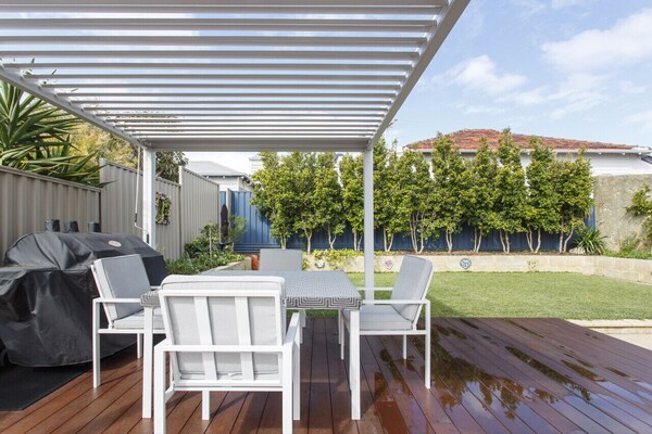 Living The Dream - 3 Bedroom House South Fremantle - オーストラリア メルビル