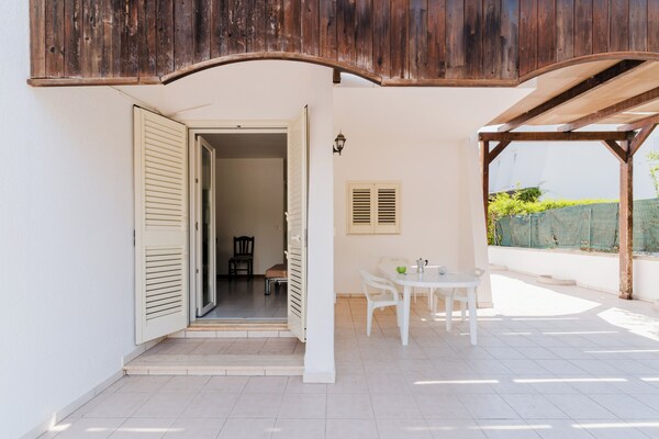 Casa Vacanze 'La Villetta Dei Romani 449' Con Terrazza Privata E Aria Condizionata - Ugento