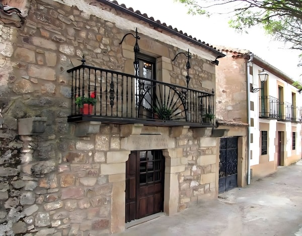 Habitación 'Habitación Doble Molino' Con Vistas A La Montaña, Terraza Compartida Y Wi-fi - Soria