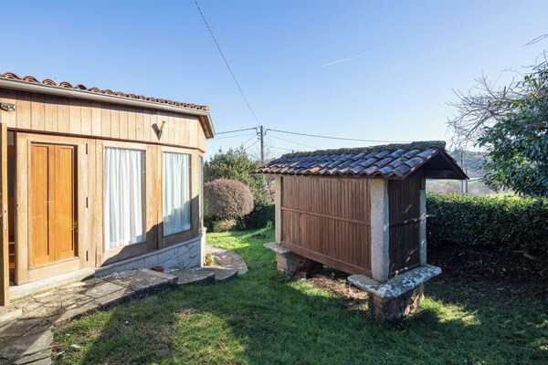 Casa Rural 'Casa Souto De Abajo' Con Jardín Compartido Y Wi-fi - Mellid