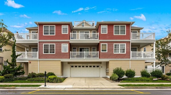 Fantastic Location W Pool Close To Beach Boards Rides!!  Dogs Ok!! - Stone Harbor, NJ