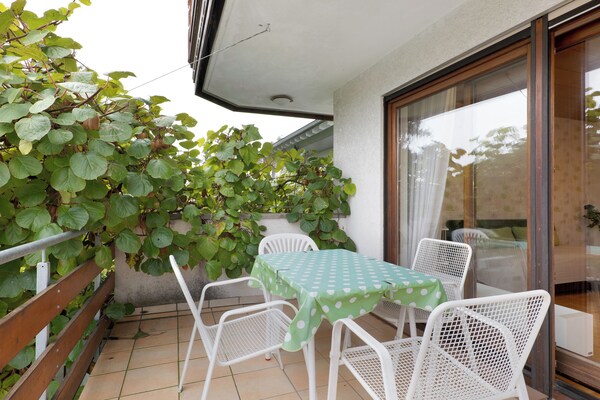 Apartment 'Ferienwohnung Bender' With Shared Garden, Balcony And Wi-fi - Sinsheim