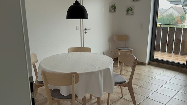 Bright, Quiet And Spacious Apartment. Dogs Welcome! - Langenberg