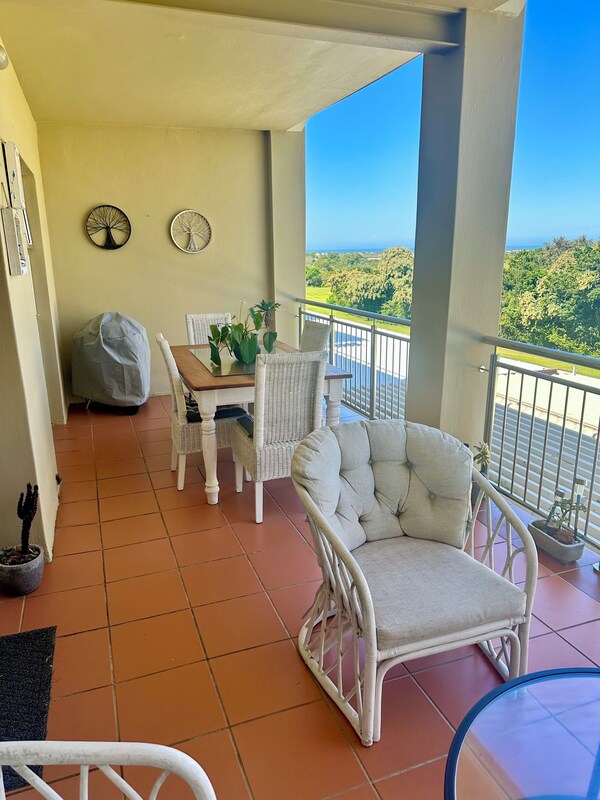 Charming 2-bed Apartment Within The Beautifully Designed Gary Player Golf Estate - Plettenberg Bay