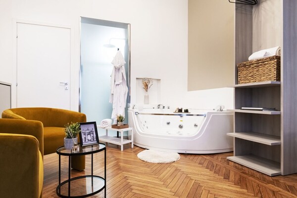Easylife-sophisticated  With Jacuzzi In Centrale - Milan