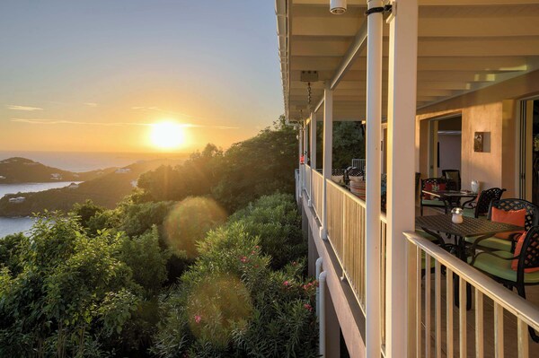 True Story- Ocean Views, Private Pool, Backup Power - Saint John