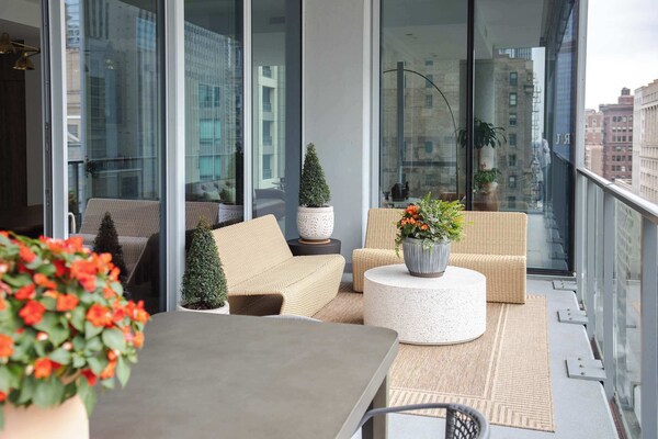 Luxury Downtown 4br | Exclusive Design Ph - Chicago