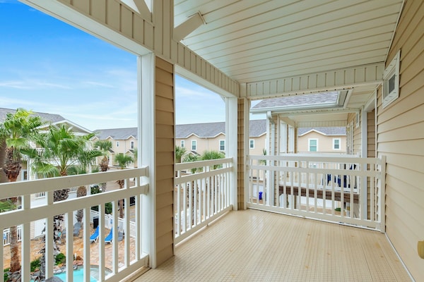 Resort Pool! 3 Bedroom | Atv Optional | Sleeps 10 - Corpus Christi, TX