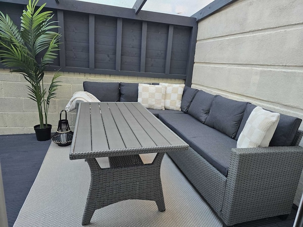 Cozy 3-bedroom Terrace House, In A Safe And Peaceful Neighborhood For Families. - Dunboyne