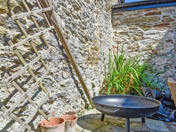 3 Bedroom Accommodation In Aveton Gifford, Near Bigbury-on-sea And Challaborough - Kingsbridge
