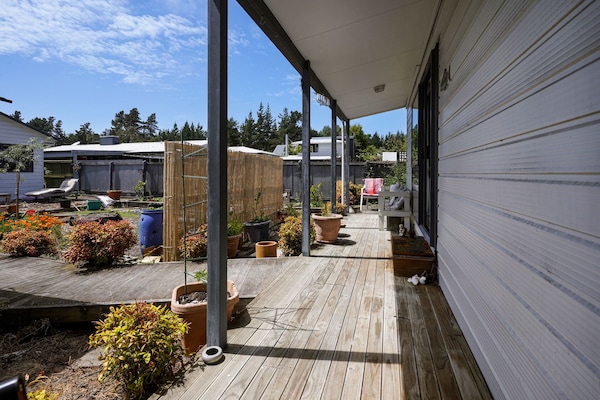 The Bach At Old Broadway - Waikuku Beach Retreat - Pegasus