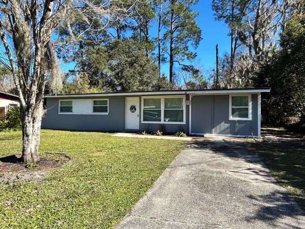 Rayben Residence - Centrally Located - Jacksonville, FL