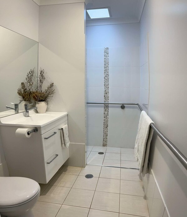 Cozy Studio With Private Entrance & Ensuite - Gerringong