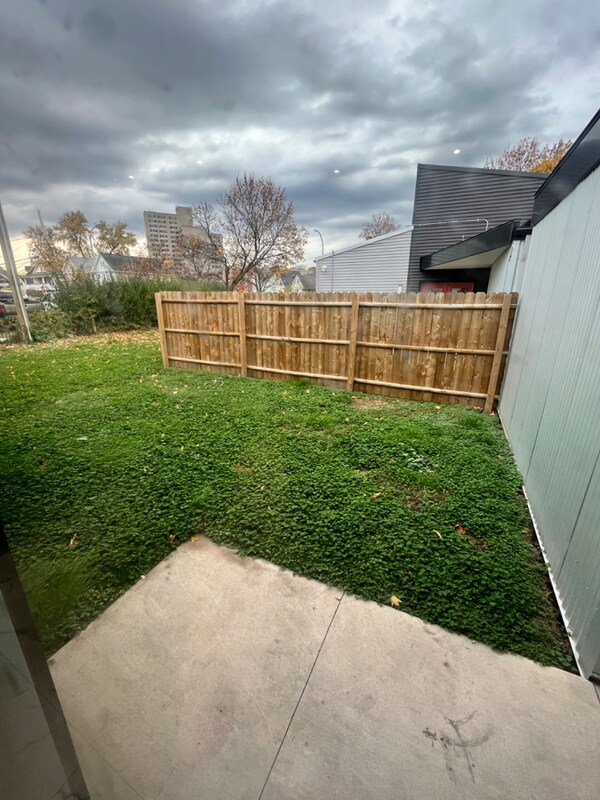 Charming 2-bedroom House With Ac And Wifi In Rochester - Irondequoit Bay, NY
