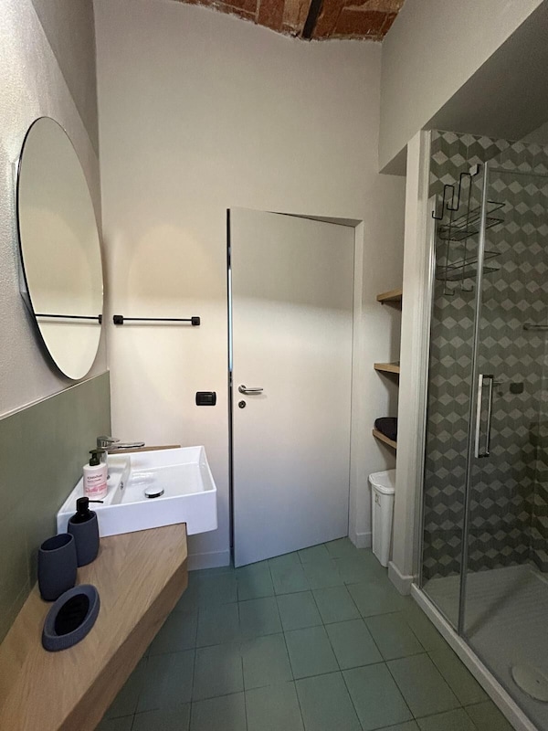 Charming 2-bedroom Apartment In Wonderful Alba With Ac, Wifi And Private Carpark - Alba
