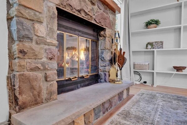 Emerald Pines Cabin | Lake Access | Hot Tub - Pocono Mountains, PA