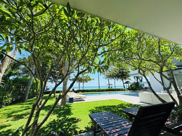 Spacious 5-bedrooms Beachfront Villa 1000m2 In Sanctuary Ho Tram Resort  Vietnam - Xuyên Mộc