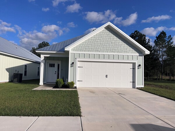 Close To Sports Complex, Owa, Beaches, Shopping. Central To All The Fun! - Foley, AL